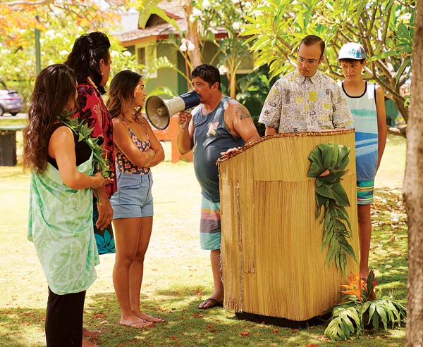 [VIDEO] Augie T. brings laughs to new Maui comedy | News, Sports, Jobs ...